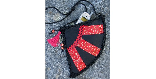 Oriental style fan purse free pattern - Sew Modern Bags