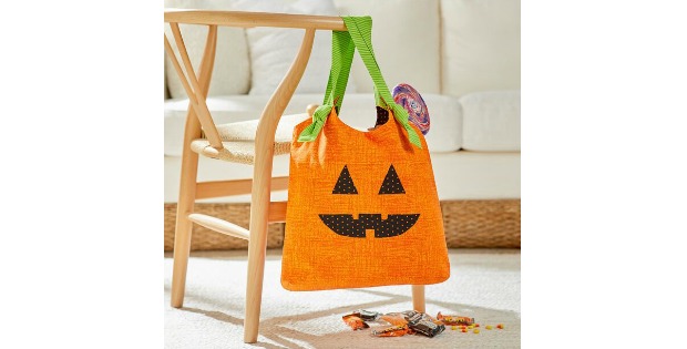 Jack O Lantern Halloween Tote Bag FREE sewing pattern - Sew Modern Bags