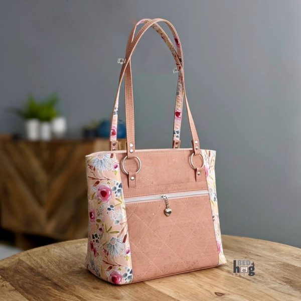 Dainty Tote Bag FREE sewing pattern - Sew Modern Bags