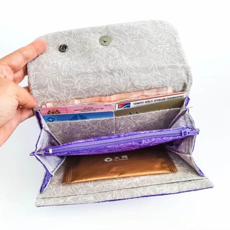Awesome wallet sewing pattern you'll love - Sew Modern Bags