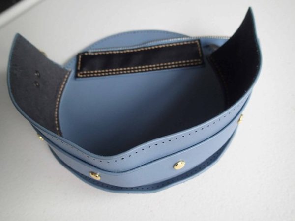 Small Round Leather Bag kit review - Sew Modern Bags