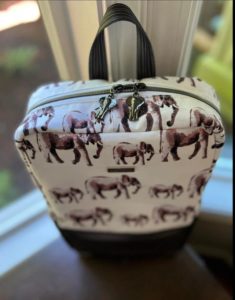 Oasis and Mini Oasis Backpack sewing pattern + video - Sew Modern Bags