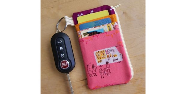 Key Pouch FREE sewing pattern - Sew Modern Bags