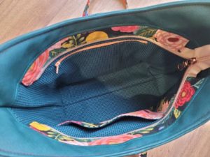 Sophia Tote Bag sewing pattern + video - Sew Modern Bags