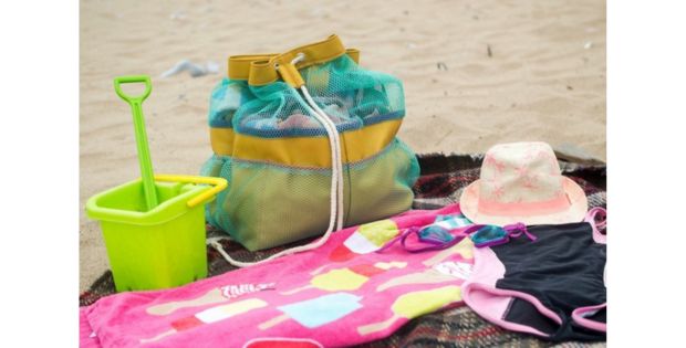 The Swim and Gym Bag FREE sewing pattern - Sew Modern Bags