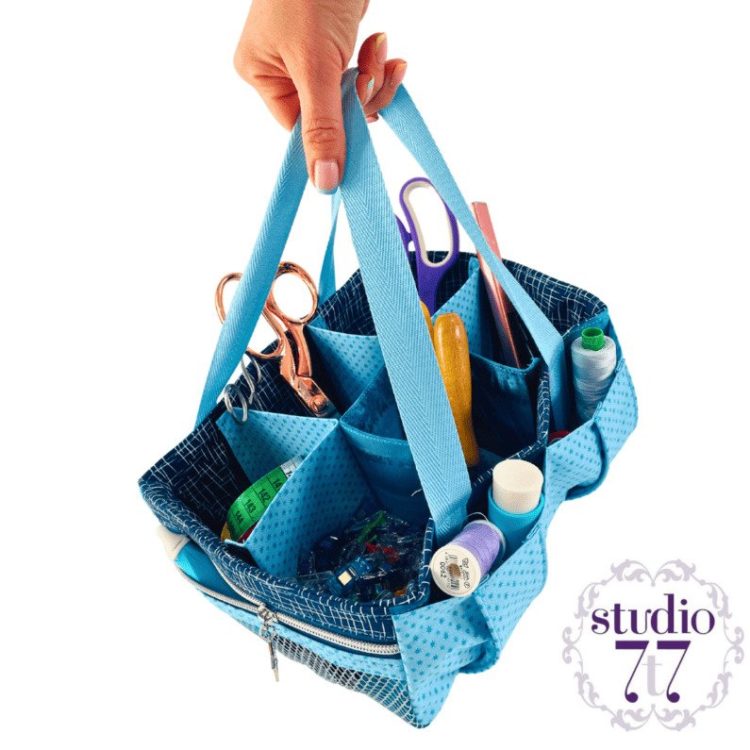 Valentina Pouch FREE sewing pattern (with video) - Sew Modern Bags