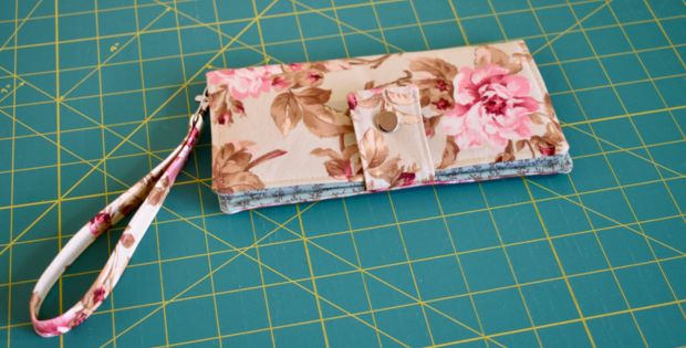 Slim Bifold Wallet FREE sewing tutorial (+ video) - Sew Modern Bags