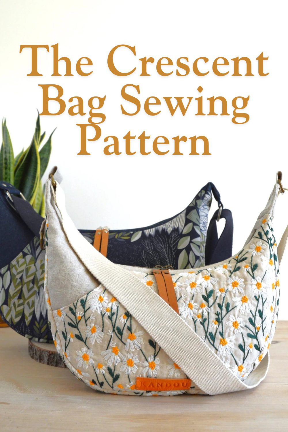 The Crescent Bag Sewing Pattern - Sew Modern Bags